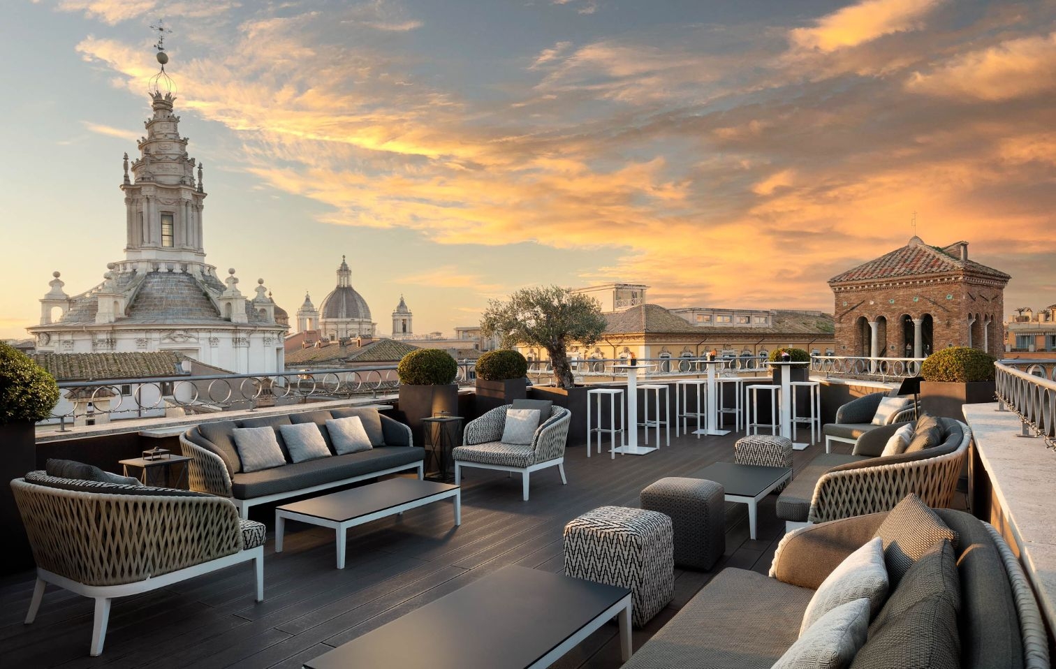 The Pantheon Iconic, l'hotel con rooftop panoramico fra i più gourmet ...