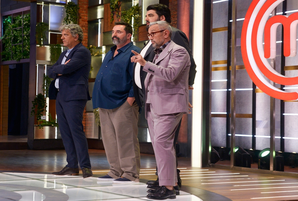 Come preparare il cous cous perfetto: Masterchef 9 diventa etnico con ...