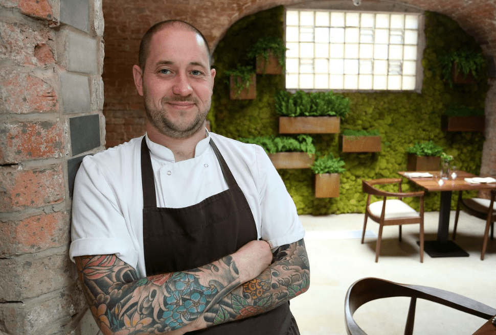 Alex Bond: lo chef stellato chiede 100.000£ ai suoi clienti. Ecco ...