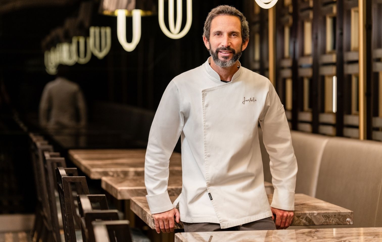 José Avillez, chi è lo chef più stellato del Portogallo con 16 locali ...