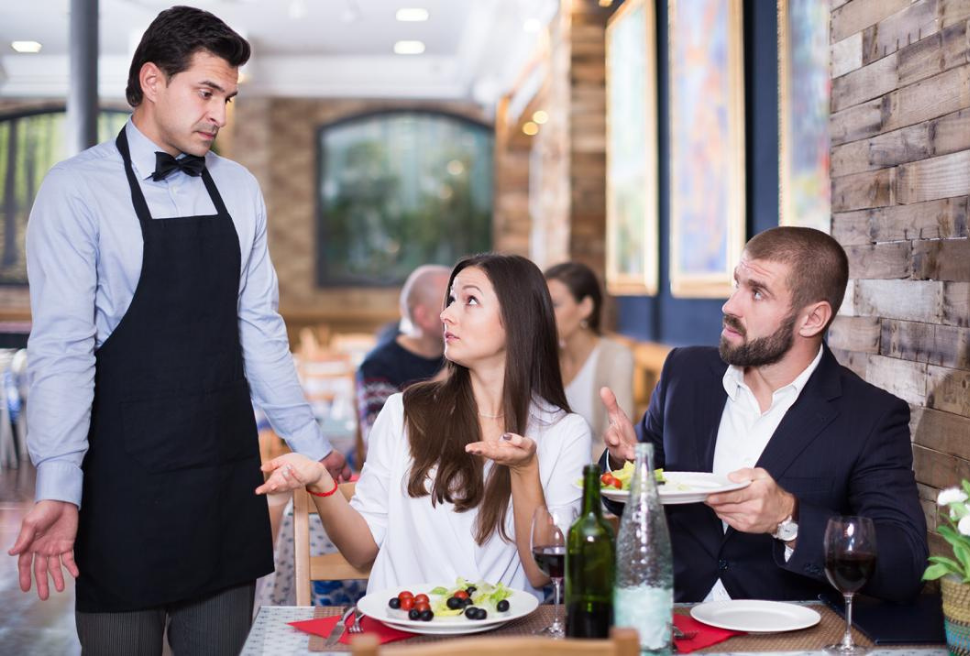Tutti i casi in cui si può mangiare gratis al ristorante secondo la ...