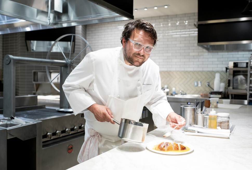 Caviale da colazione a cena in ogni piatto: lo chef stellato Erik ...