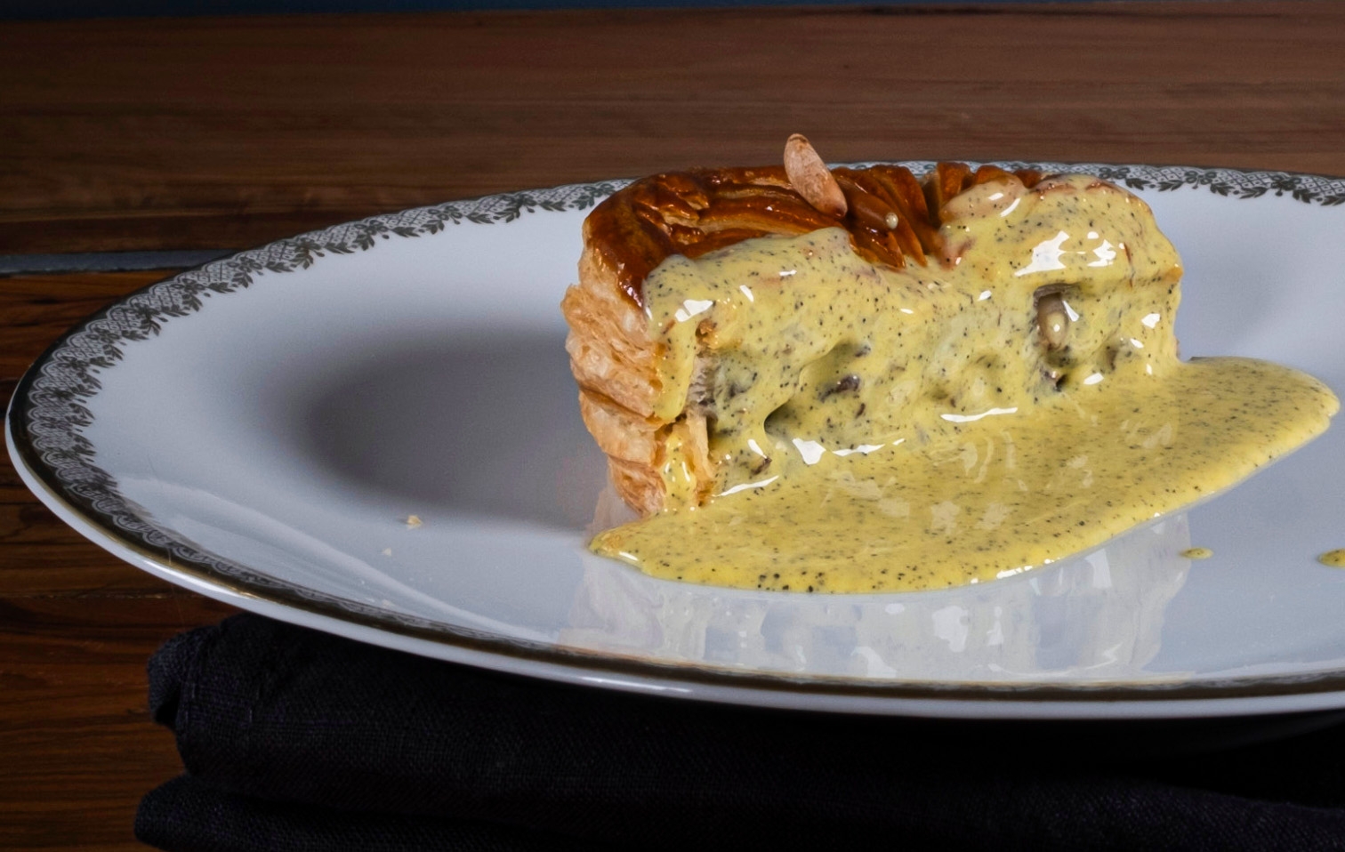 Chocolate and Tobacco Cake: The Dessert with a Unique Aroma from Grow ...