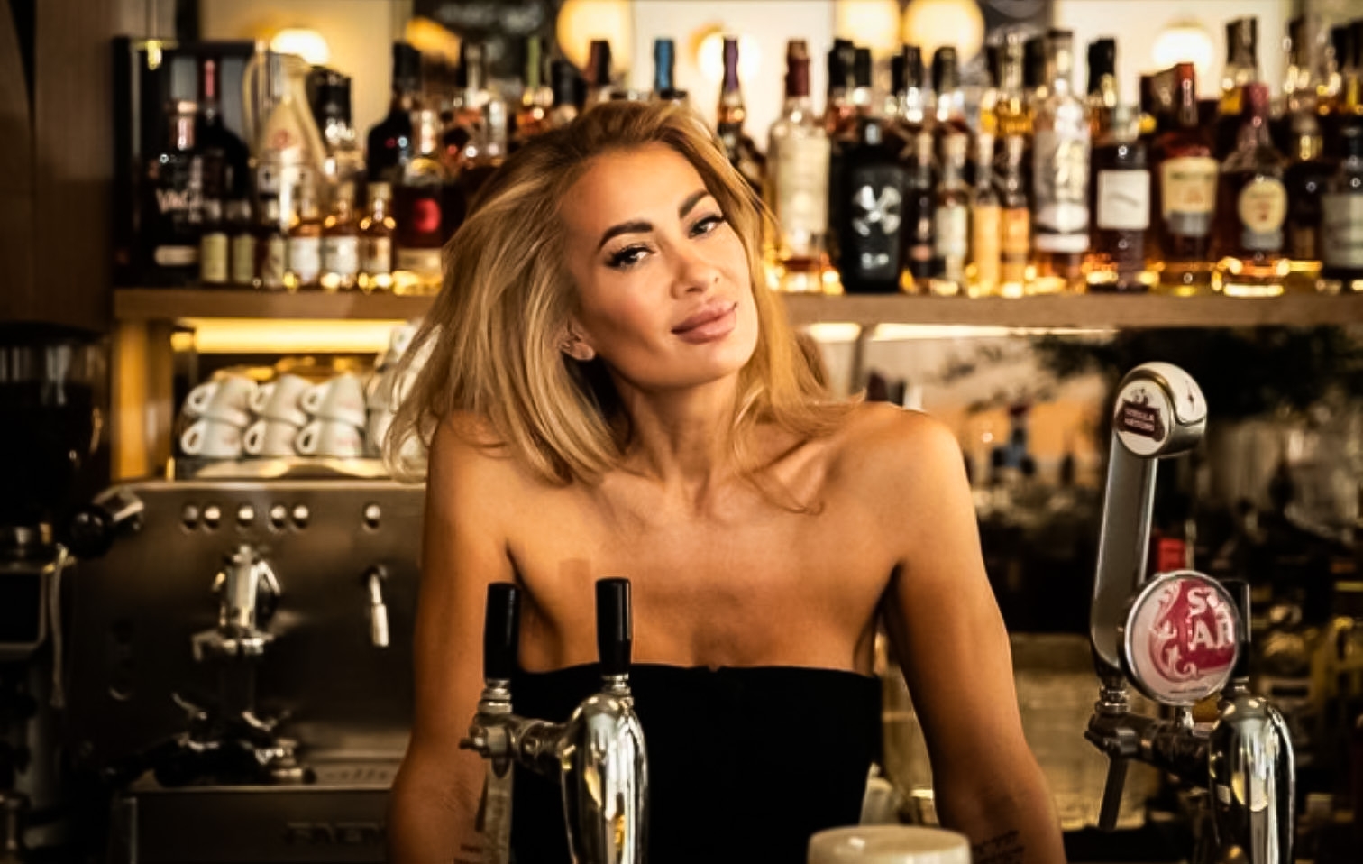 In Vienna, the cocktail bar that opens at 11 a.m. instead of at night ...